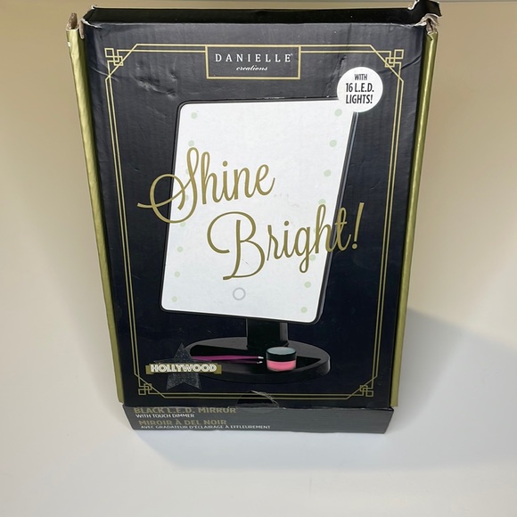 Makeup | Danielle Creations Hollywood Series Shine Bright Mirror Lights ...